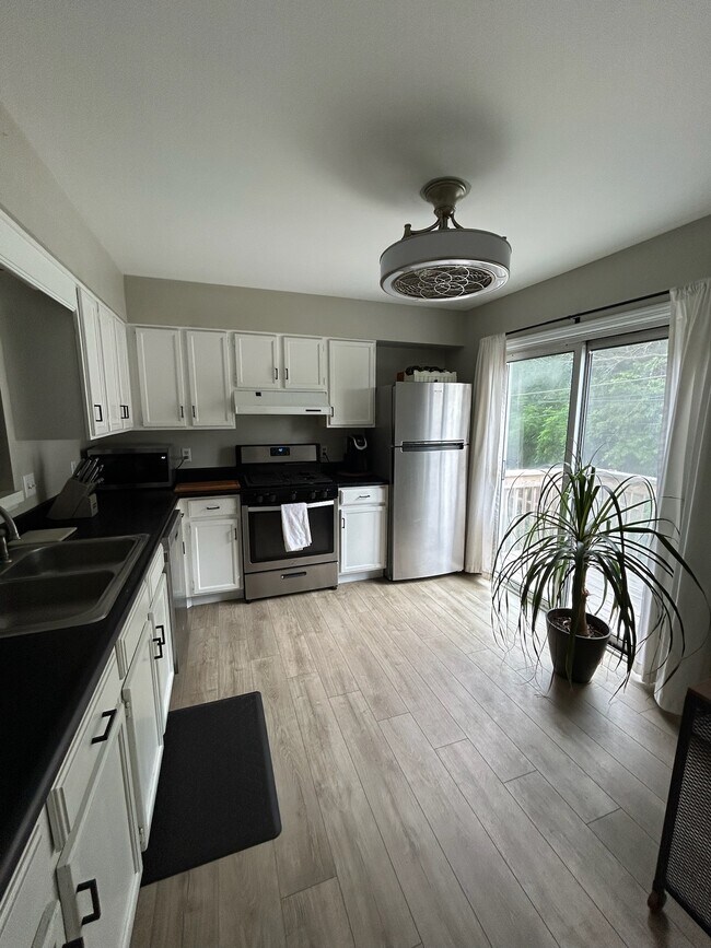 Spring Hill City View Apartments for Rent - Pittsburgh, PA - Updated ...