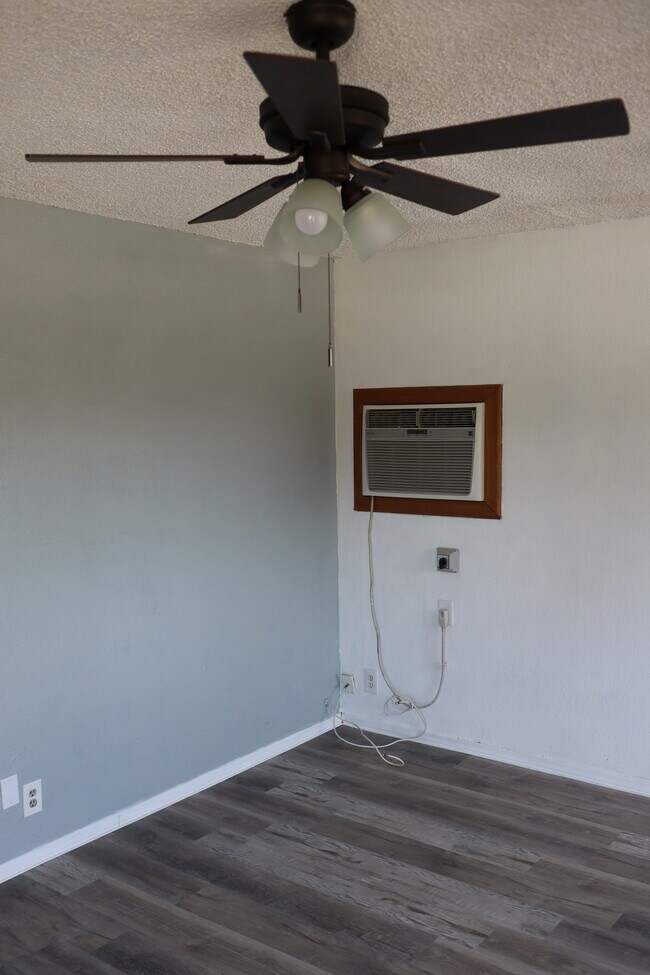 11696 Pepper St Unit D, Bloomington, CA 92316 - 11696 Pepper St ...