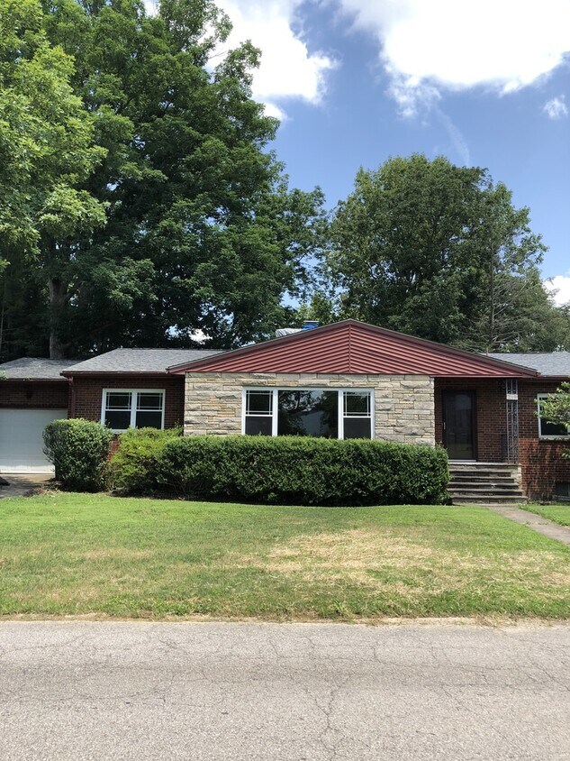 1119 Summit Dr, Saint Albans, WV 25177 - House Rental in Saint Albans ...