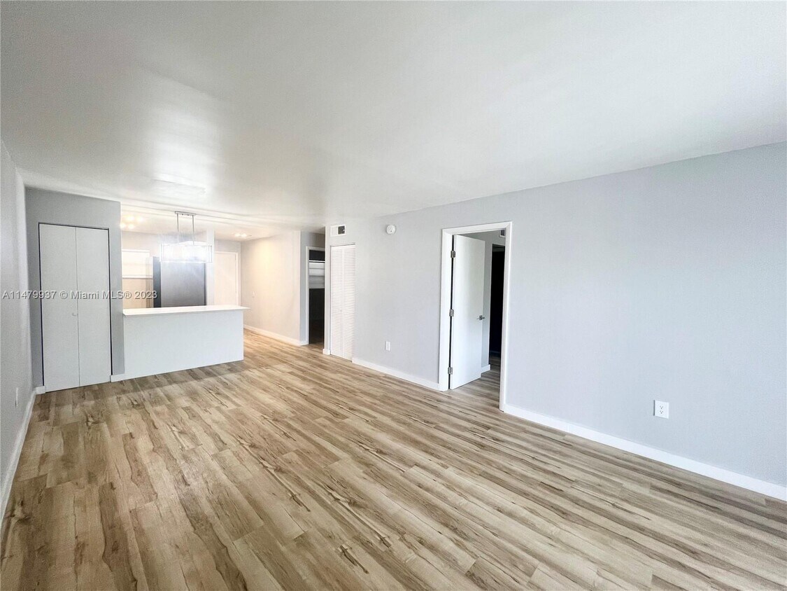 5525 SW 41st St Unit 310, Hollywood, FL 33023 - Room for Rent in ...