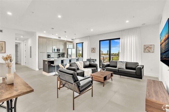 Harbordale Apartments for Rent with High Ceilings - Fort Lauderdale, FL ...