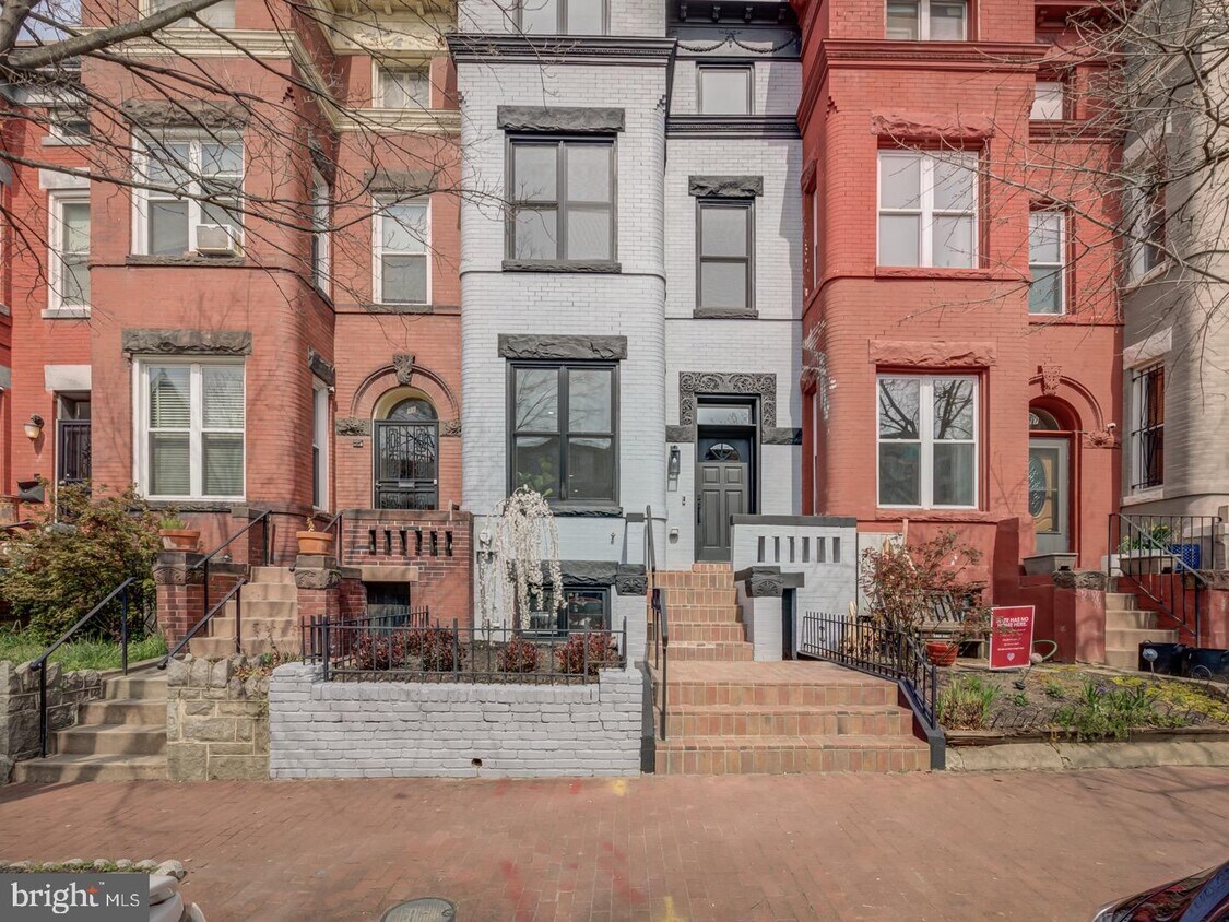 29 Seaton Pl NW, Washington, DC 20001 - Townhome Rentals in Washington DC | Apartments.com