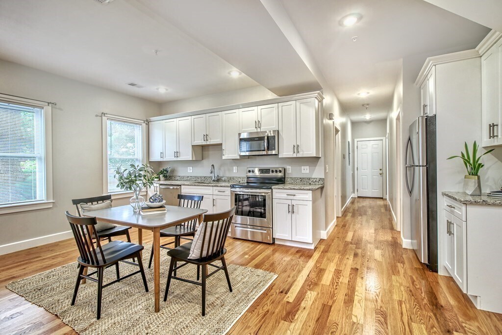 5 Neilon Park Unit 3, Malden, MA 02148 - Room for Rent in Malden, MA ...