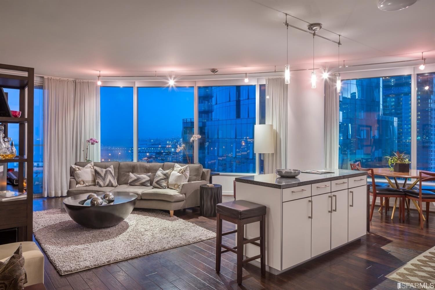 301 Main St Unit 32F, San Francisco, CA 94105 - Room for Rent in San ...