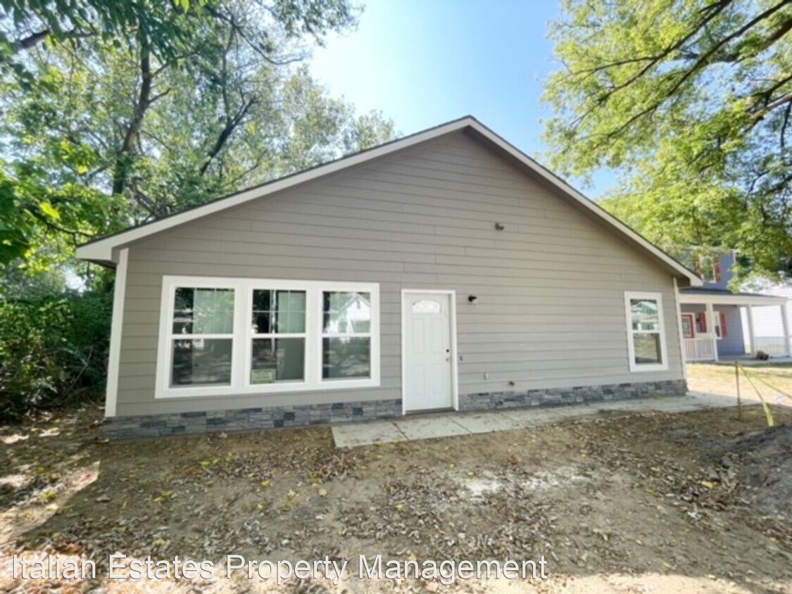 1111 Yuma St, Manhattan, KS 66502 - House Rental in Manhattan, KS ...