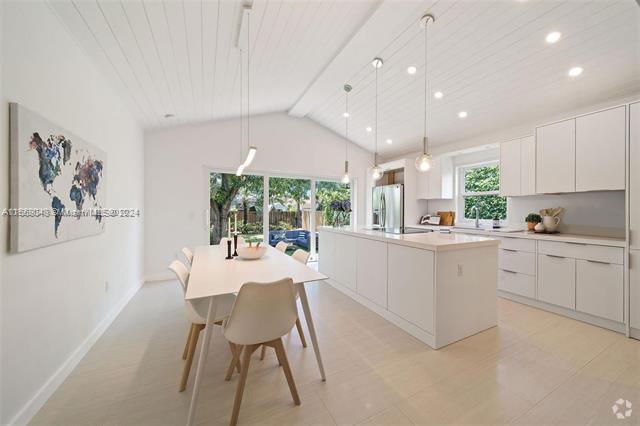 Isle of Normandy Trouville Apartments for Rent with High Ceilings - Miami Beach, FL - 1 Rentals ...