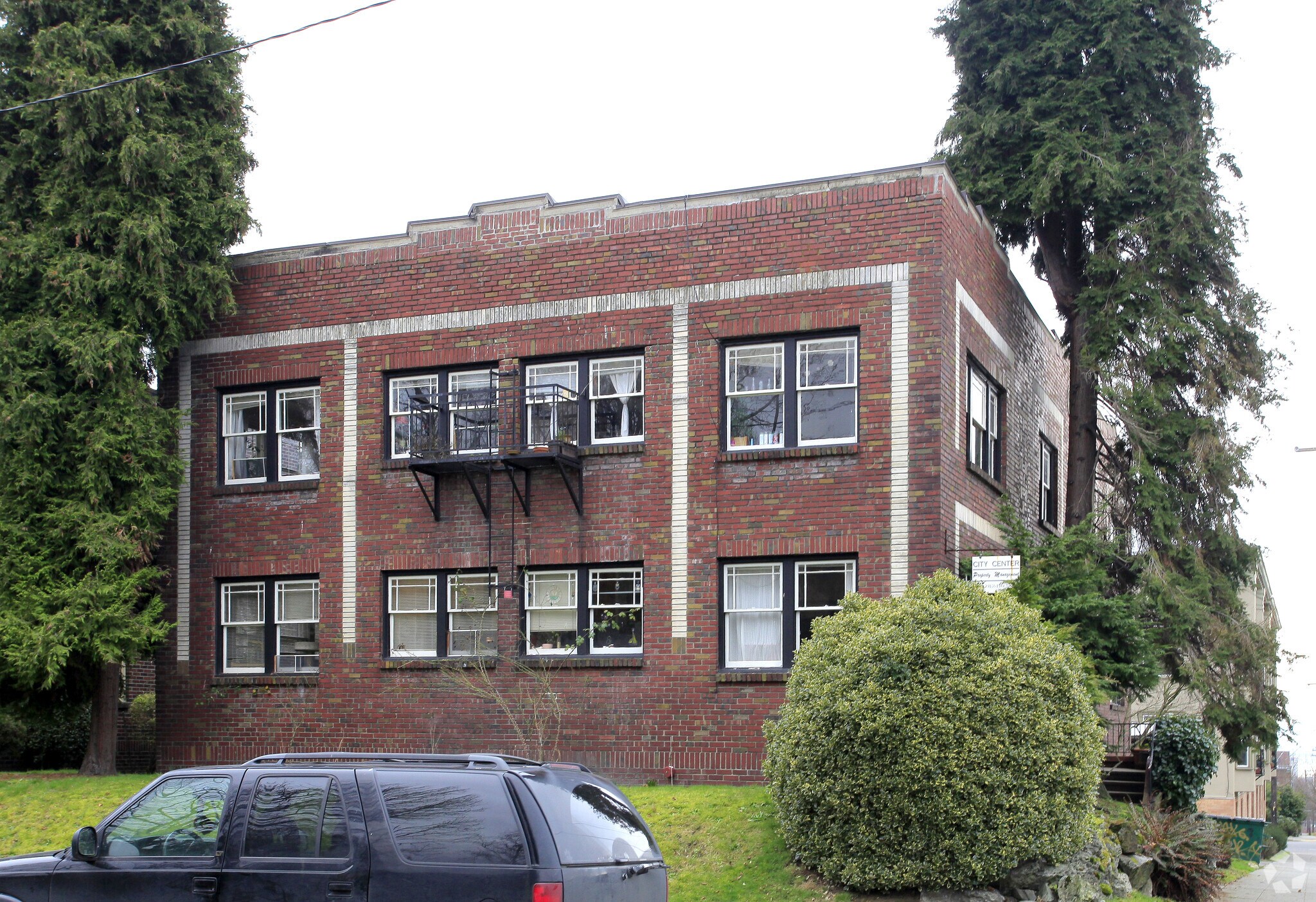 The Kimberly Apartments - 1519 E Howell St Seattle, WA 98122 ...