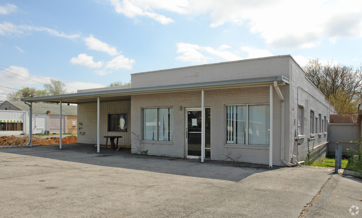 Southern Manor - 3008 Williamson Rd Roanoke, VA 24012 | Apartments.com