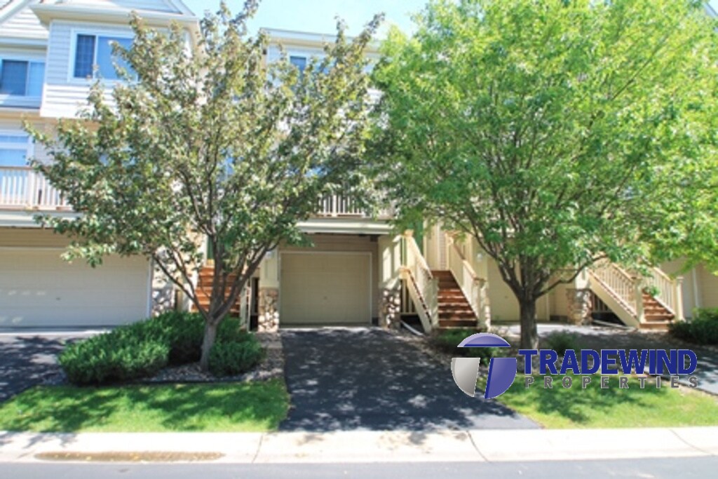 13922 52nd Ave N, Minneapolis, MN 55446 - Townhome Rentals in ...