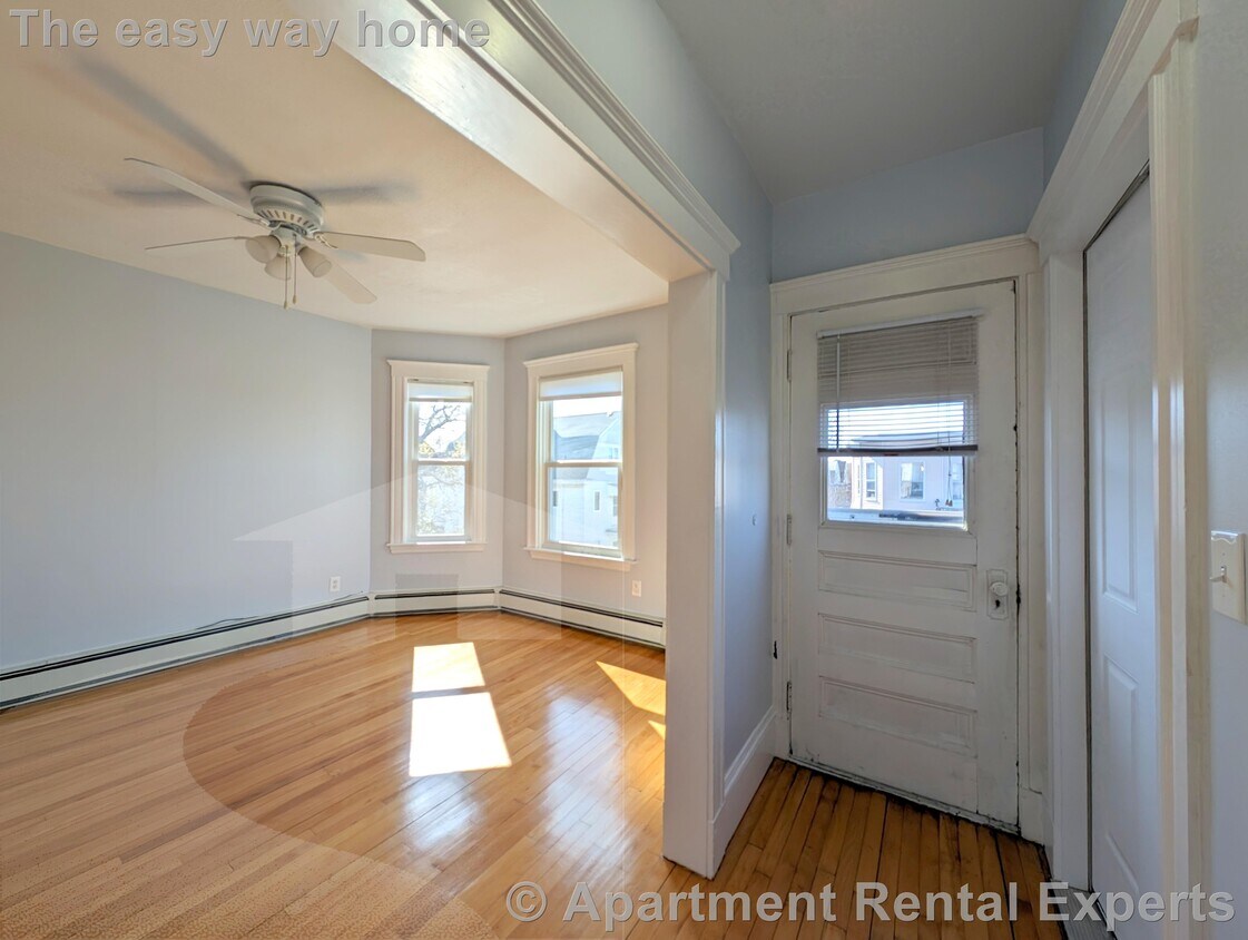 9 New Hampshire Ave, Somerville, MA 02145 - Townhome Rentals in ...