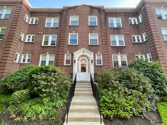 104 Woodside Rd Unit A201, Haverford, PA 19041 - Condo for Rent in ...