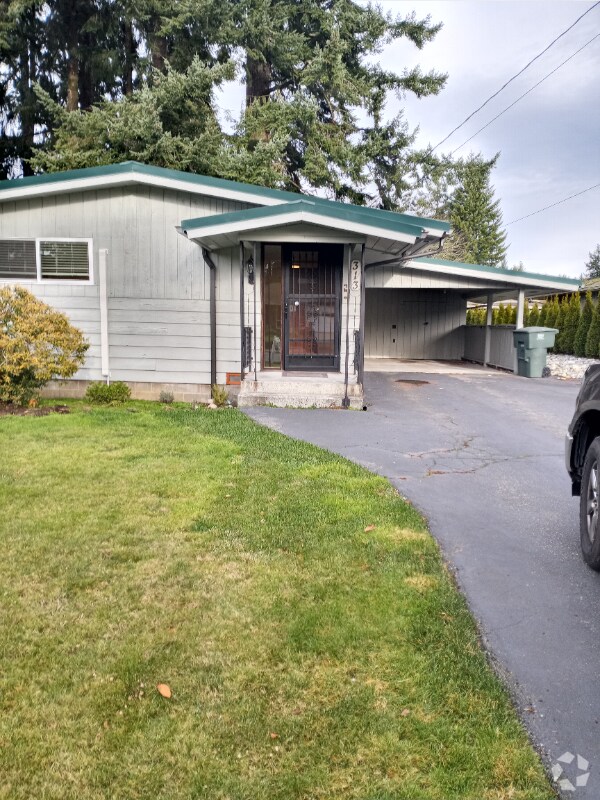 Hanabrook Apartments for Rent with High Ceilings - Everett, WA ...