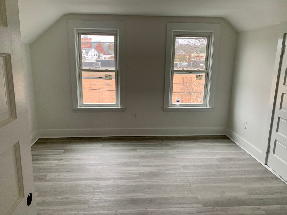 86 Portland St Unit 86 Portland 3, Haverhill, MA 01830 - Room for Rent ...