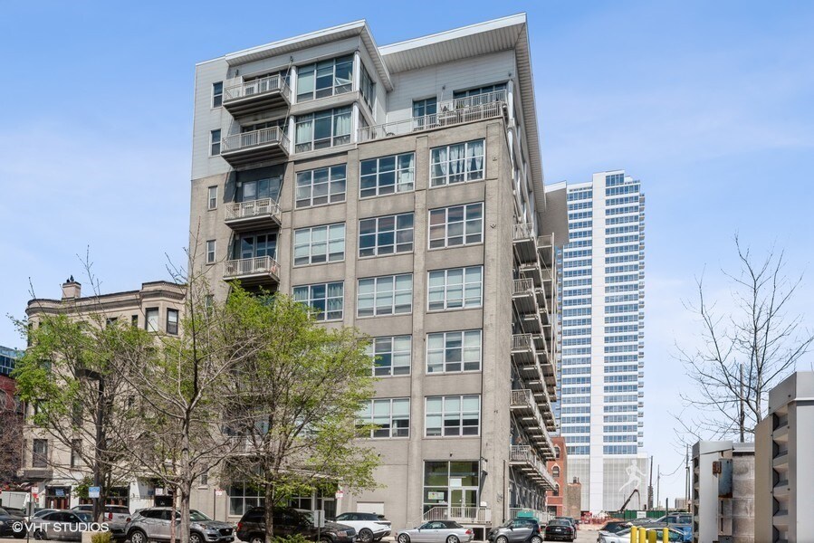 770 W Gladys Ave Unit 209, Chicago, IL 60661 - Condo for Rent in ...