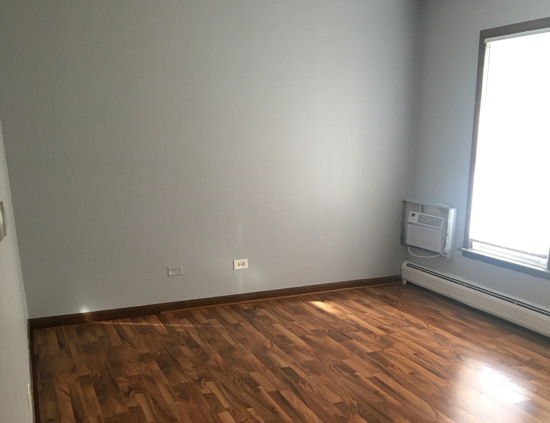 9448 47th St, Brookfield, IL 60513 - Room for Rent in Brookfield, IL ...