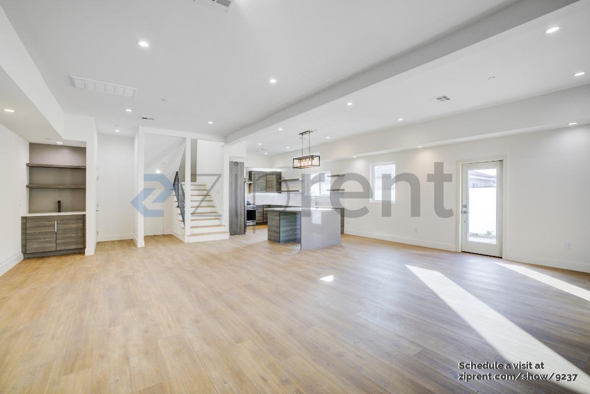 5637 1/2 Riverton Ave, Los Angeles, CA 91601 - Townhome Rentals in Los ...