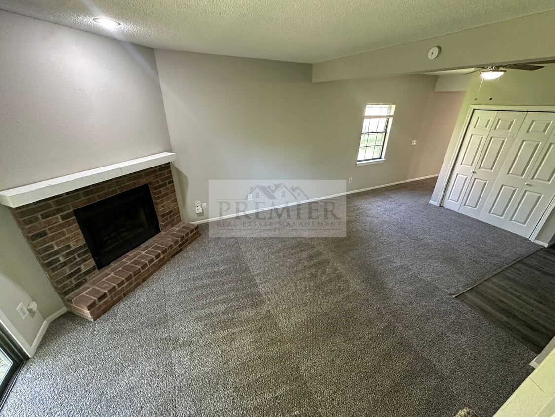 3562 Ne Independence Ave Unit 3562, Lee's Summit, MO 64064 - Room for ...
