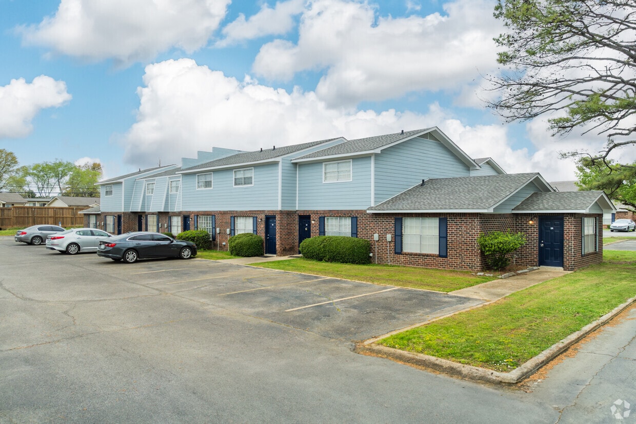 The Meadows on Main - 2700 W Main St Tupelo, MS 38801 | Apartments.com