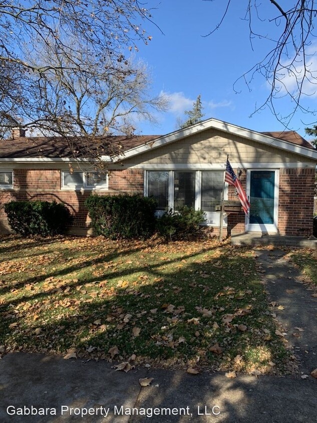 597 Romeo Rd, Rochester, MI 48307 - House Rental in Rochester, MI ...