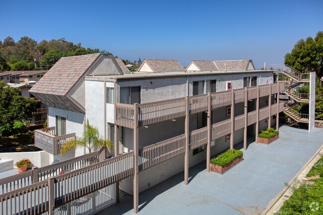 Hillside Terrace Apartments - Apartments in Torrance, CA | Apartments.com