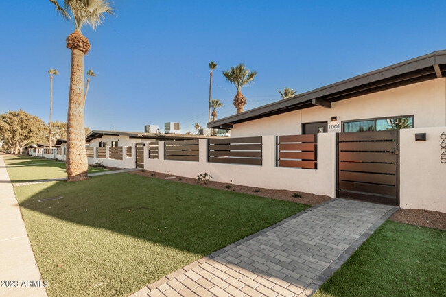 6631 E Earll Dr Unit 1001, Scottsdale, AZ 85251 - Room for Rent in ...