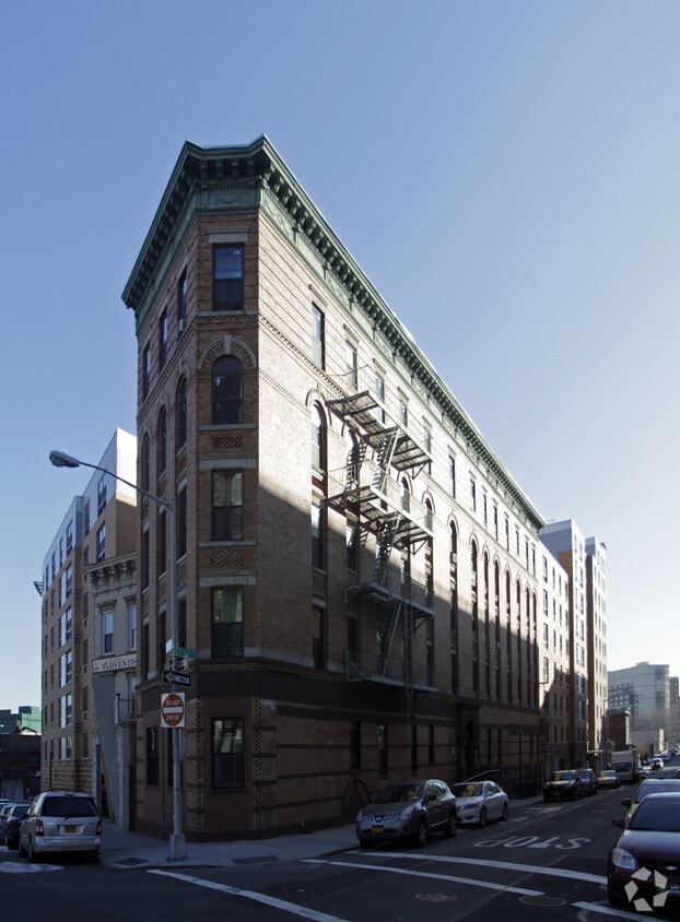 369 E 162nd St, Bronx, NY 10451 - 369 E 162nd St Bronx, NY 10451 ...