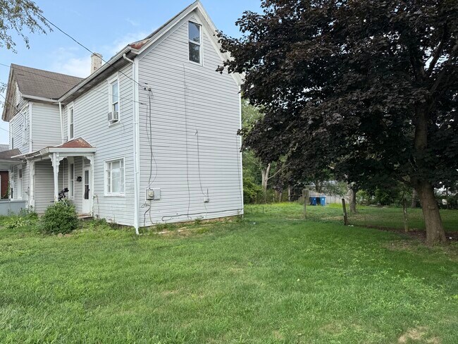 Duplex For Rent in Arona PA