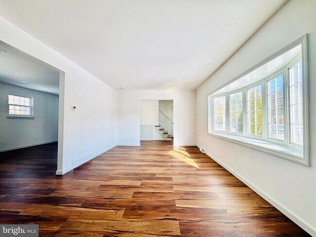 Foster Square Houses for Rent - 1 Homes | Apartments.com