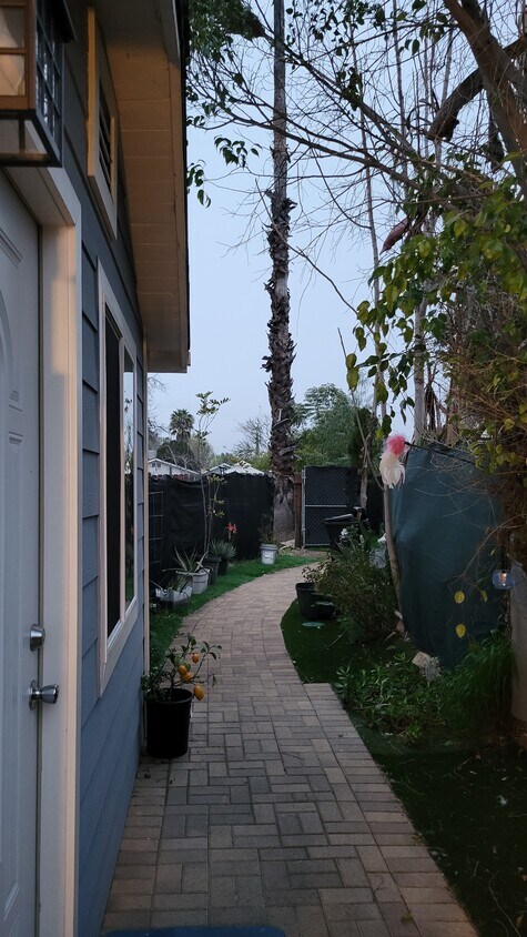 7415 Beckford Ave, Reseda, CA 91335 - House Rental in Reseda, CA ...