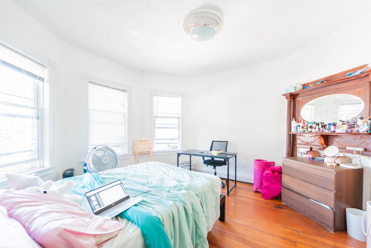 57 Walden St Unit 1, Boston, MA 02130 - 57 Walden St Boston, MA 02130 ...