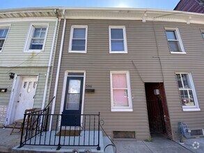 Salem Square Apartments for Rent with a Garage - York, PA - 8 Rentals ...