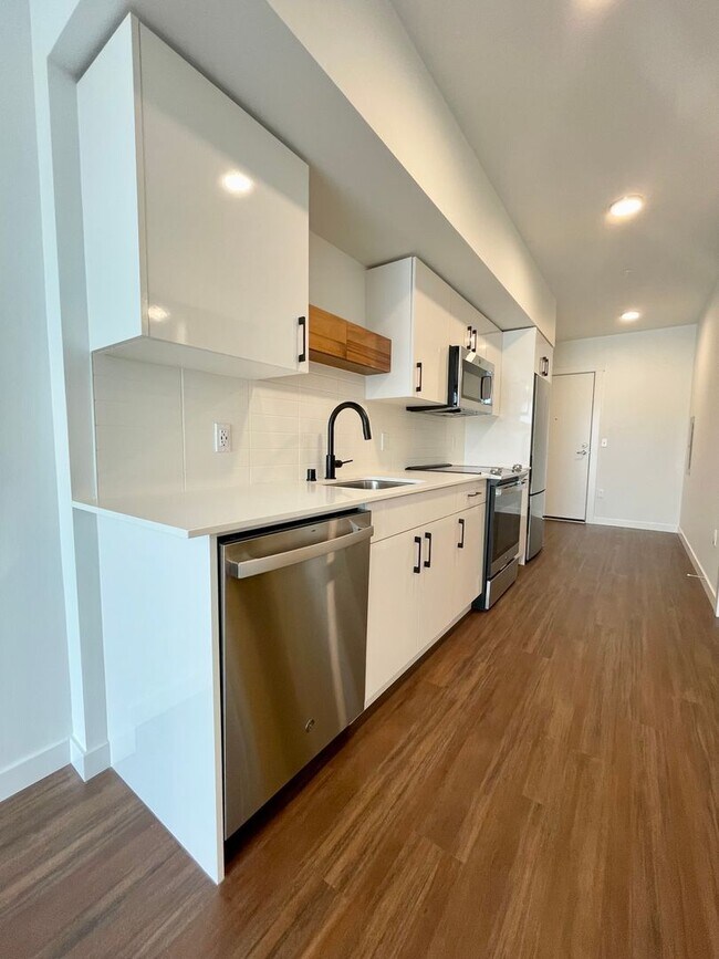 Spur Apartments - 4600 Union Bay Pl NE Seattle, WA 98105 | Apartments.com