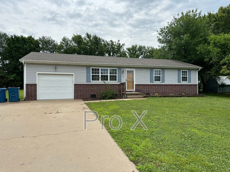 307 S Summit St, Carl Junction, MO 64834 - House Rental in Carl ...