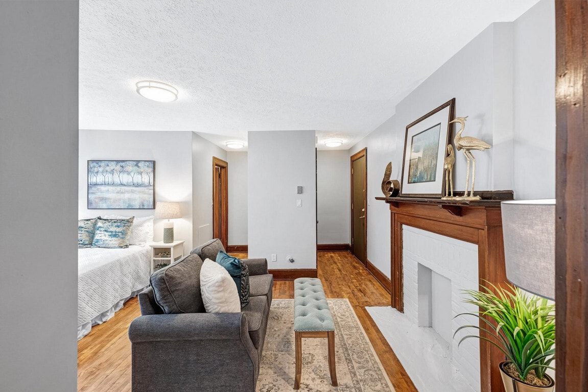 Kent Manor Apartments - 383-385 Wellington St W Chatham, ON ...