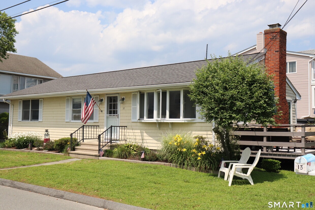 14 Leeway Dr, Westbrook, CT 06498 - House Rental in Westbrook, CT ...