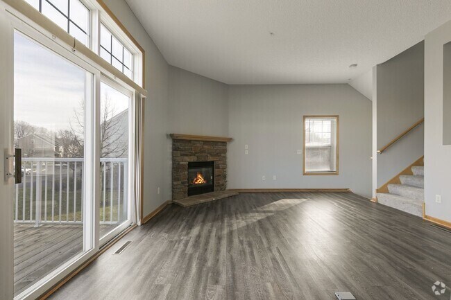 Spring Meadows Apartments for Rent with Parking - Plymouth, MN ...