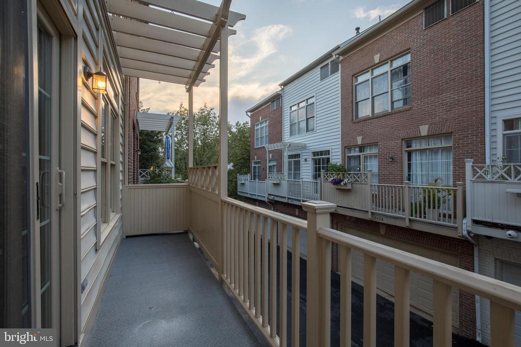 2427 Fairfax Dr, Arlington, VA 22201 - Townhome Rentals in Arlington VA ...