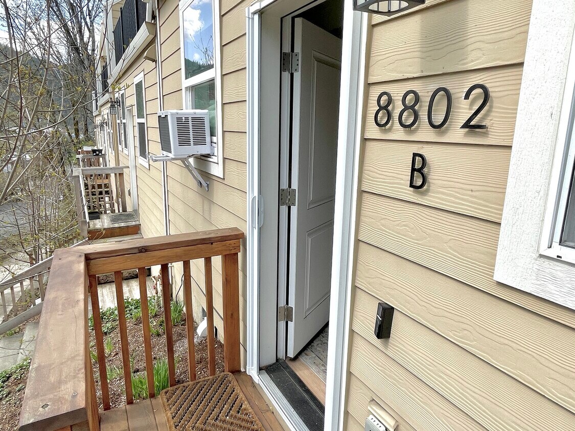 8802 N Edison St, Portland, OR 97203 - Townhome Rentals in Portland OR ...