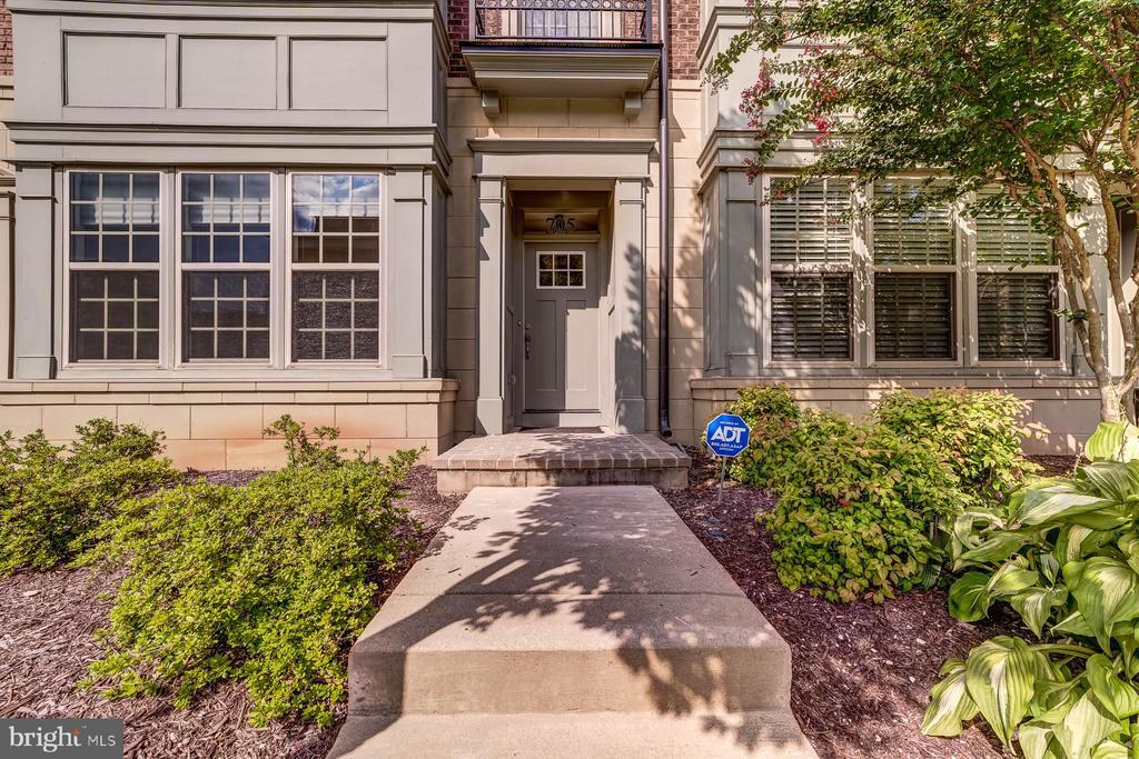 705 River Mist Dr, Oxon Hill, MD 20745 - Townhome Rentals in Oxon Hill ...