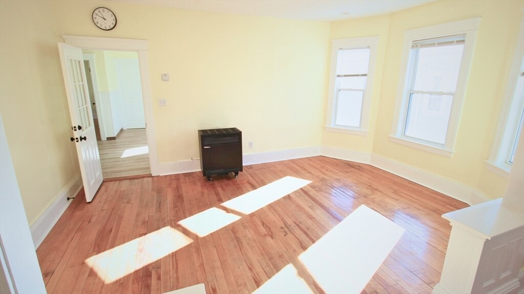 94 Lovell St Unit 3, Worcester, MA 01603 - Room for Rent in Worcester ...