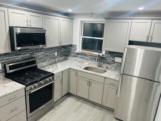 25 Dyer Ave Unit A, Everett, MA 02149 - Room for Rent in Everett, MA ...