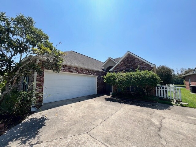 14932 Fox Hunt Ave, Baton Rouge, LA 70816 - House Rental in Baton Rouge ...