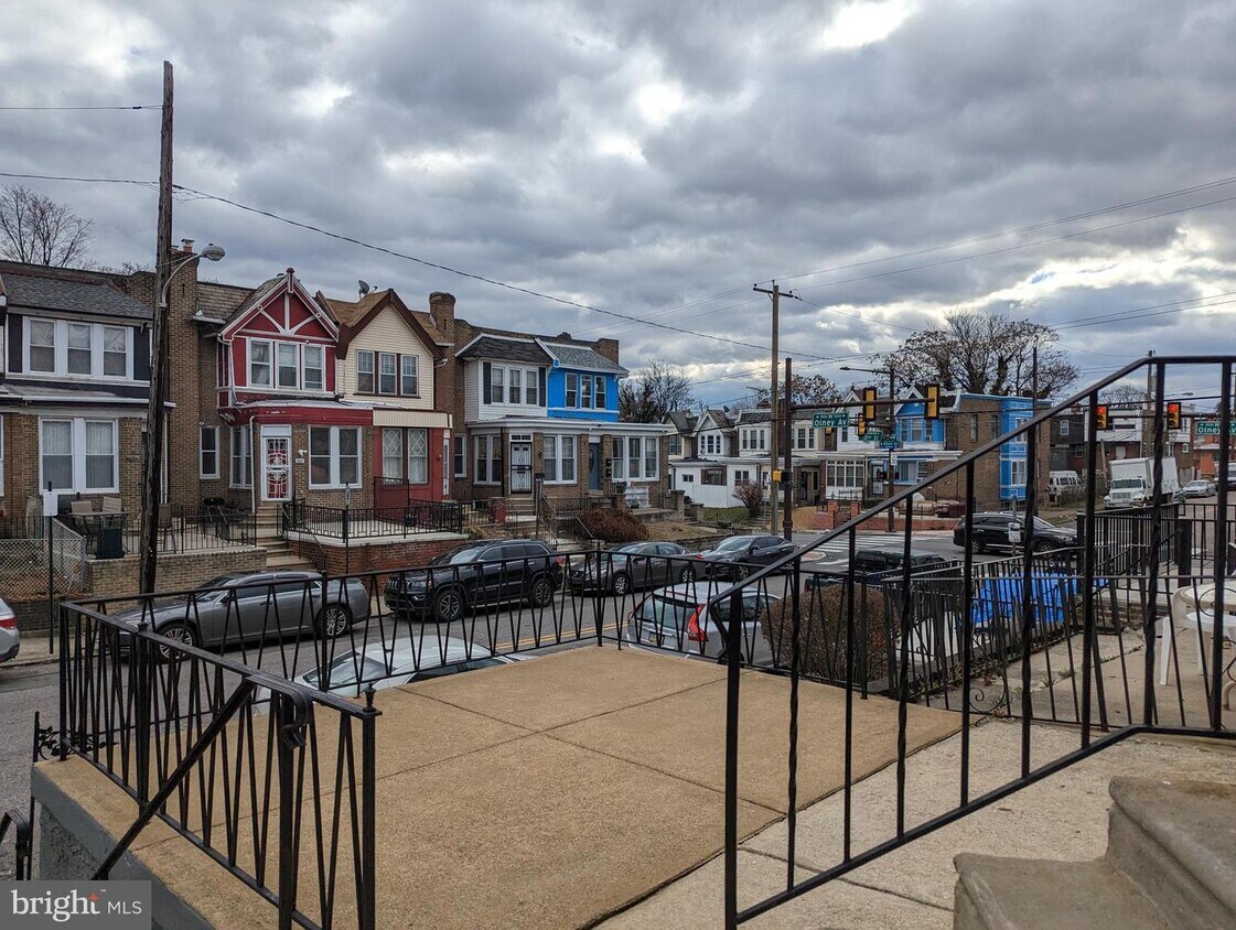 5608 N 10th St, Philadelphia, PA 19141 - Townhome Rentals in ...