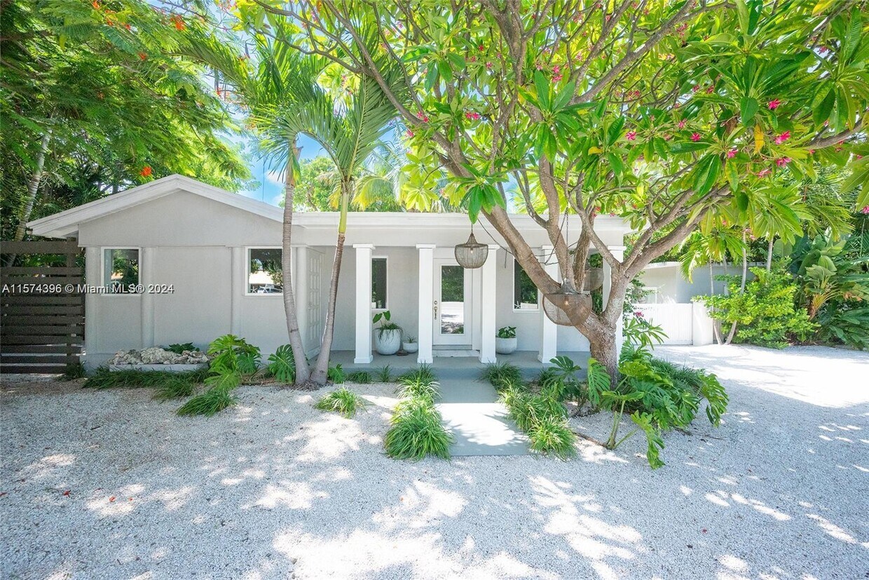88100 Overseas Hwy, Islamorada, FL 33036 - House Rental in Islamorada ...