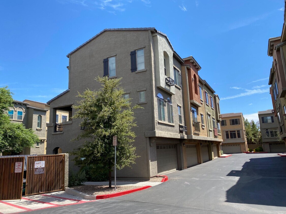 16825 N 14th St, Phoenix, AZ 85022 - Townhome Rentals in Phoenix AZ ...