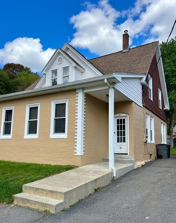 35 Summer St, Gardner, MA 01440 - Townhome Rentals in Gardner MA ...
