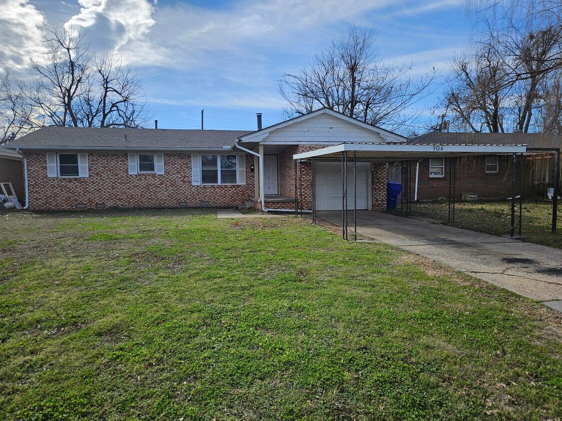 904 W Hughbert St, Norman, OK 73069 - House Rental in Norman, OK | Apartments.com