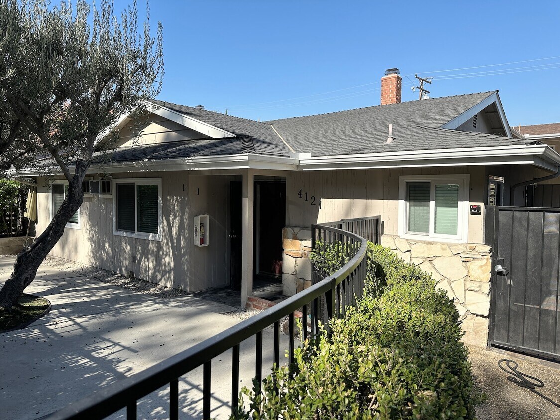 4121 E Mendez St Unit 1, Long Beach, CA 90815 - Room for Rent in Long ...