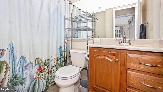 20526 Shadyside Way Unit 49-4, Germantown, MD 20874 - Room for Rent in ...