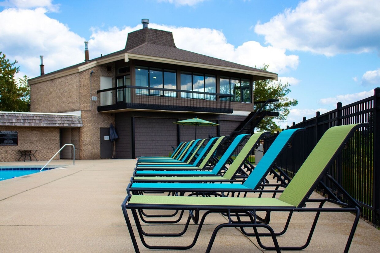Windridge Apartments - 3734 Camelot Dr Se Grand Rapids, MI 49546 ...
